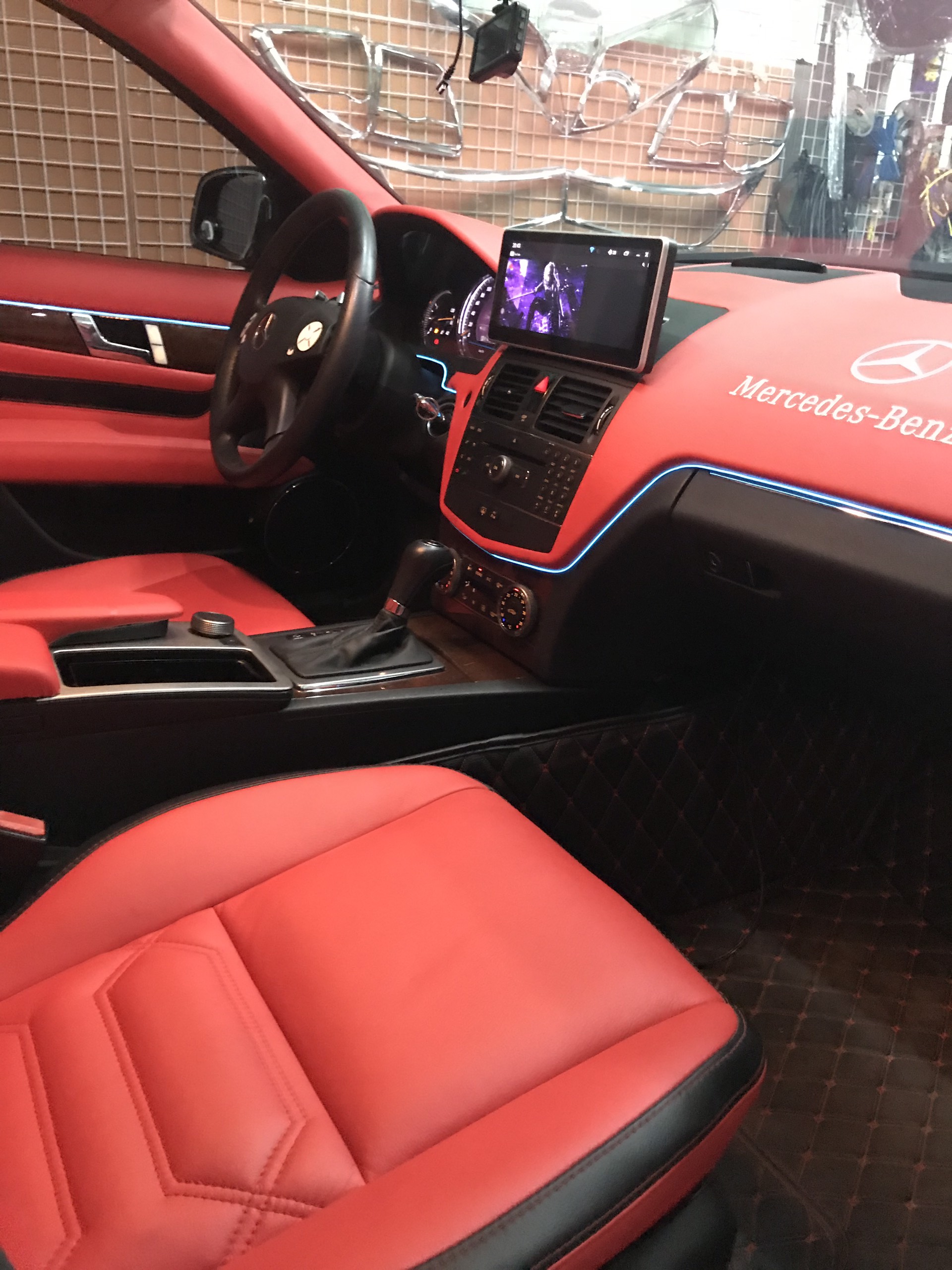 Tìm Hiểu Địa Chỉ Bọc Da Taplo Xe Ô tô Uy Tín Chuyên Nghiệp Hiệu Qủa